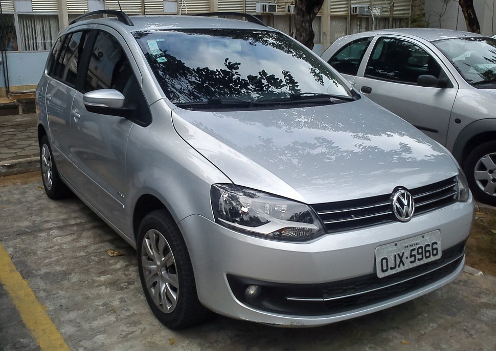 Volkswagen SpaceFox (facelift 2015) Latin America 1.6 (120 Hp) Automatic